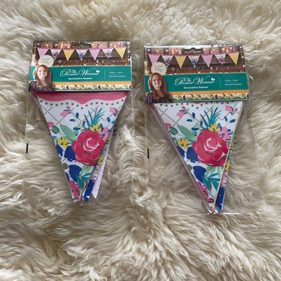 The Pioneer Woman | Accents | The Pioneer Woman Decorative Banner ...